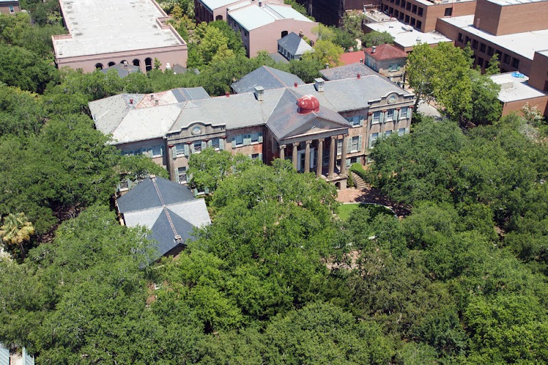 College Of Charleston SAT Requirements 2025: Scores & Admission Guide