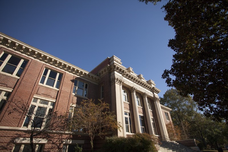 Elon University SAT Requirements 2025: Scores & Admission Guide